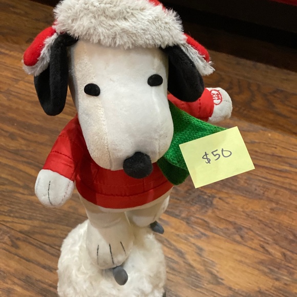 Peanuts | Holiday | Peanuts Animated Musical Winter Ice Skating Snoopy ...